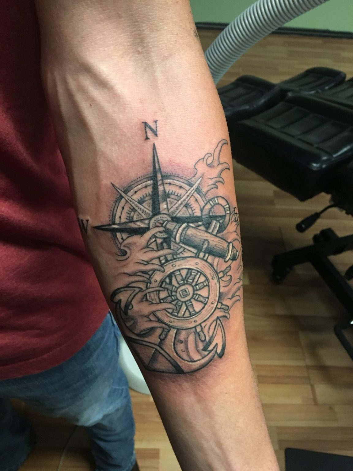 25 Brilliant Compass Tattoos for Men – Pulptastic